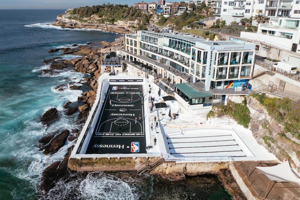 HENNESSY TAKES OVER ICEBERGS POOL AT BONDI BEACH WITH A POP-UP ...